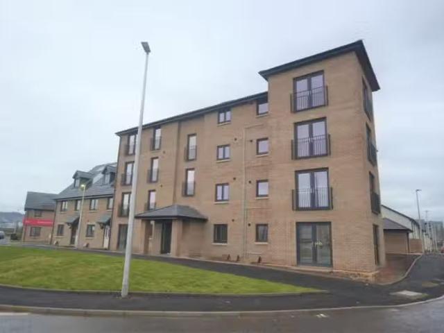 New 2 BA 2 bedroom flat for rent in St. Aidens Road, Edinburgh.