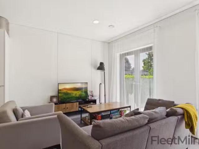 Unique 2 BA 2 bedroom town house for rent in South Loop Green.