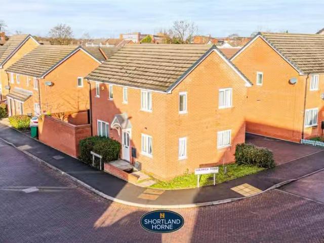 Deal! 2 BA 3 bedroom detached house for rent in Shortridge Dri.