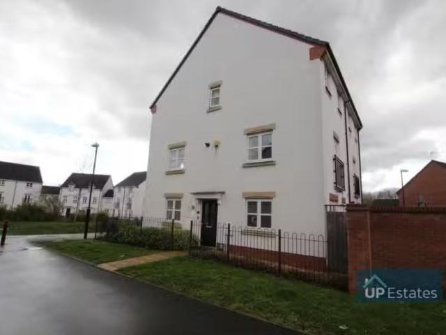 For Rent! 2 BA 3 bedroom end of terrace house for rent in Gren.