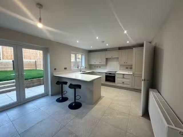 Rental! 2 BA 3 bedroom house for rent in Nicholson Court, KIDD.