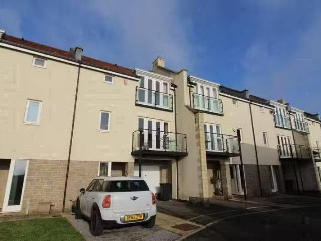 Charming 2 BA 3 bedroom terraced house for rent in 3 Tydings C.