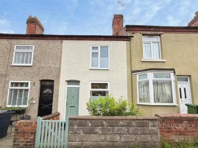 Charming 2 BA 3 bedroom terraced house for rent in Nottingham.