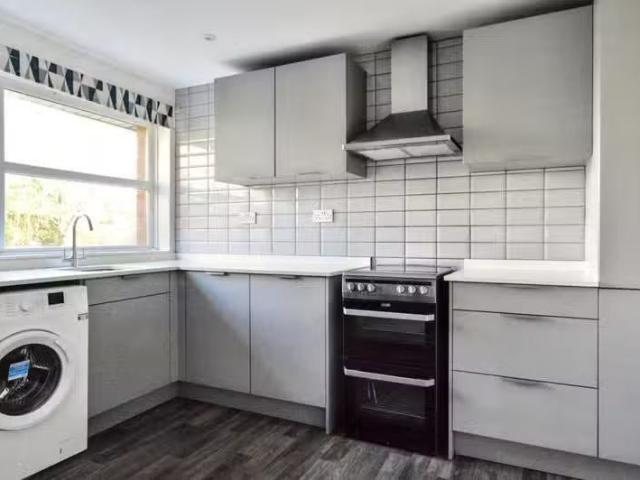 Cheap 2 bedroom maisonette for rent in Poplars Close, St Alban.