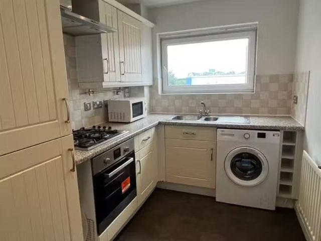 For Rent! 2 bedroom apartment for rent in Clarkson Court, Hatf.