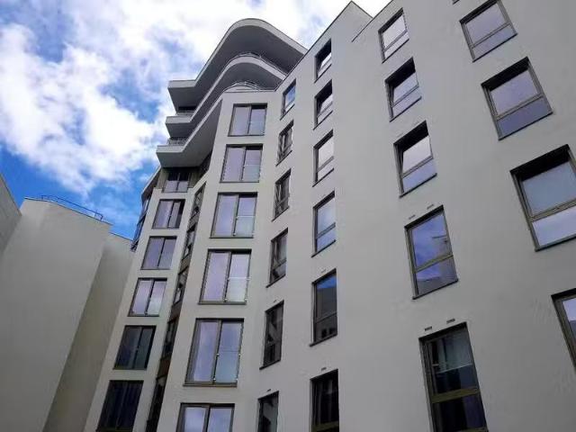 For Rent! 2 bedroom apartment for rent in St. Peters Road, Bou.