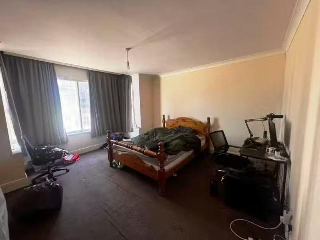 Charming 2 bedroom flat for rent in 2/3 Bedroom flat in Town c.