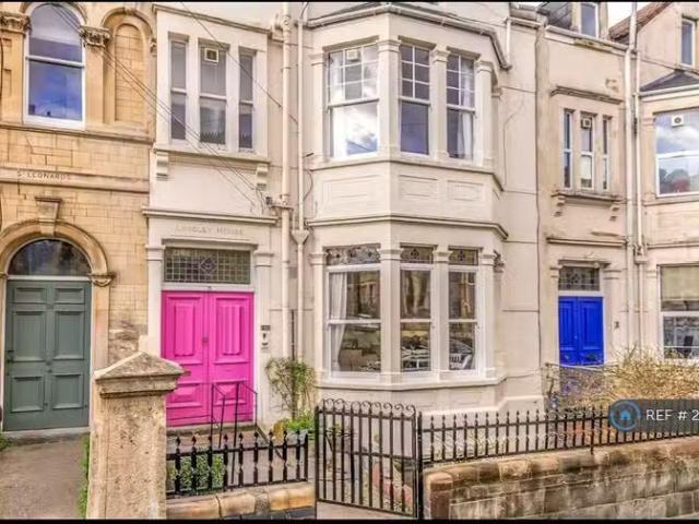 Cozy 2 bedroom flat for rent in Cotham Vale, Bristol, BS6