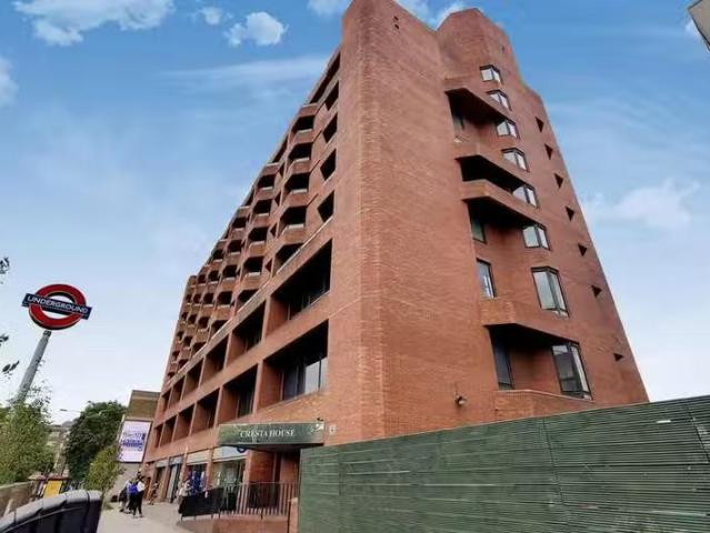 Just in! 2 bedroom flat to rent in Finchley Road, NW3