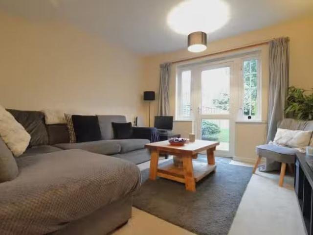 Cheap 2 bedroom house for rent in Puddingstone Drive, St Alban.