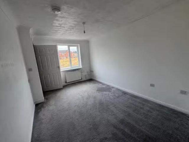 New 2 bedroom semi detached house for rent in Thornroyd Drive.