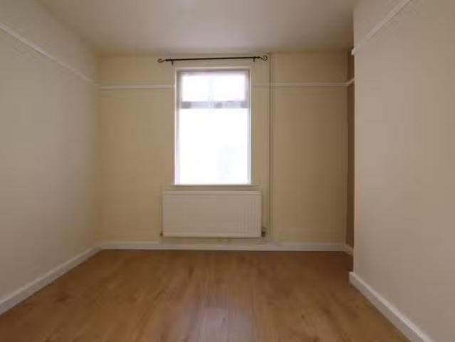 Rental! 2 bedroom terraced house for rent in North Street So.