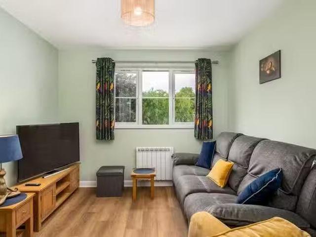 Unique 2 BR Vine Tree Court