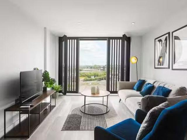 Unique 2 BR Warwick Street
