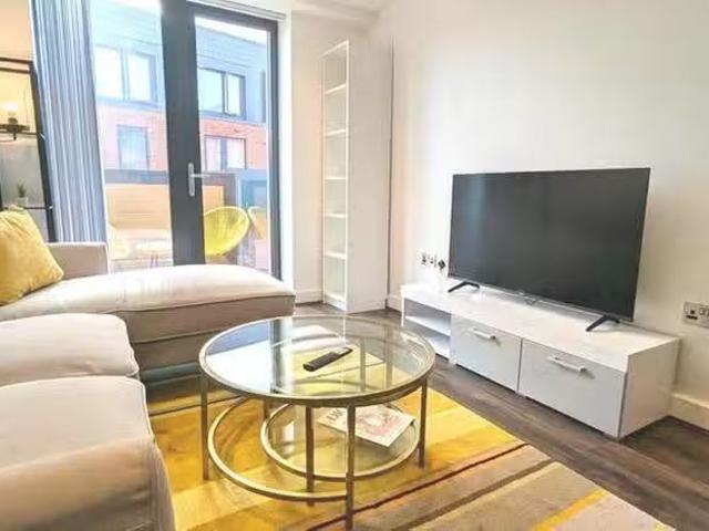 For Rent! 2 BR Carver Street