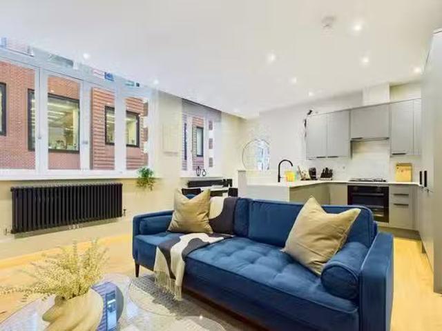 Deal! 2 BR Denman Street