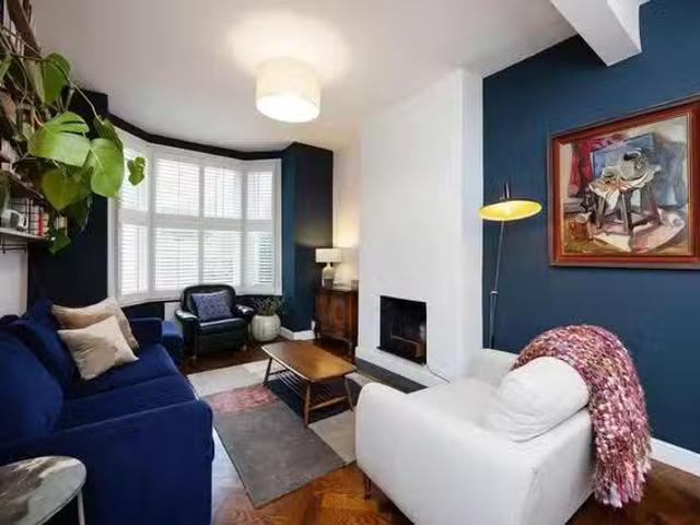 For Rent! 2 BR Grovedale Road