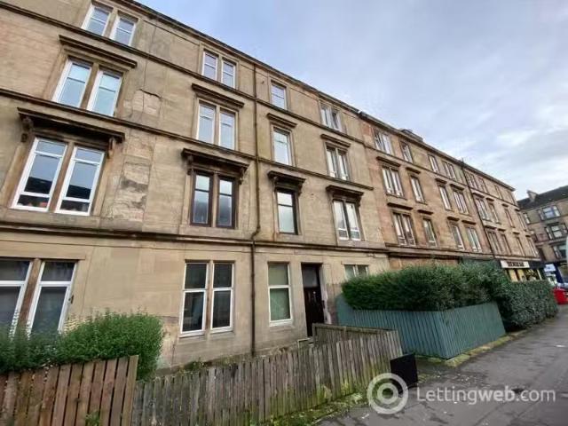 Just in! 2 BR Property to rent in Meadowpark Street, Dennistoun