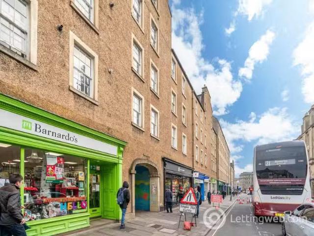 Cheap 2 BR Property to rent in Nicolson Street, Newington, Edi.