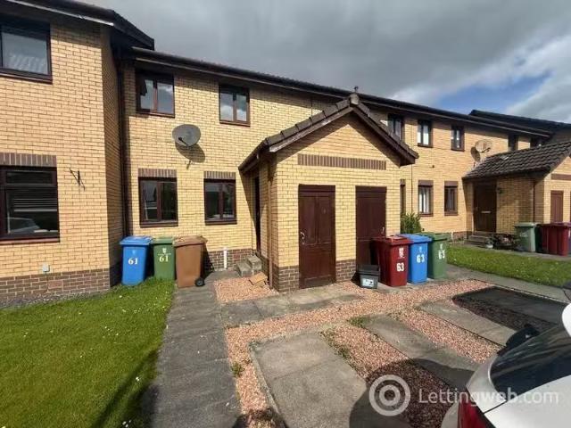 Cozy 2 BR Property to rent in Avonside Drive, Denny, Falkirk.