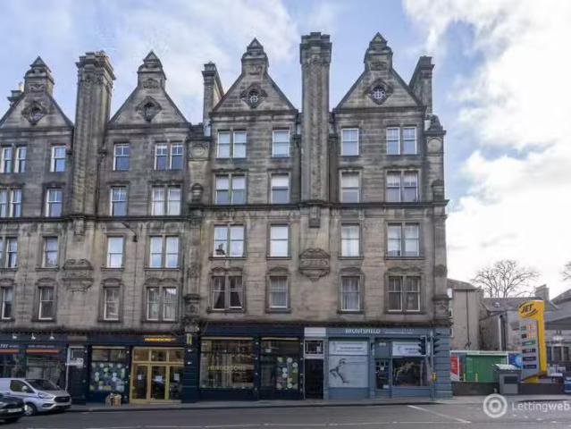 Cheap 2 BR Property to rent in Barclay Place