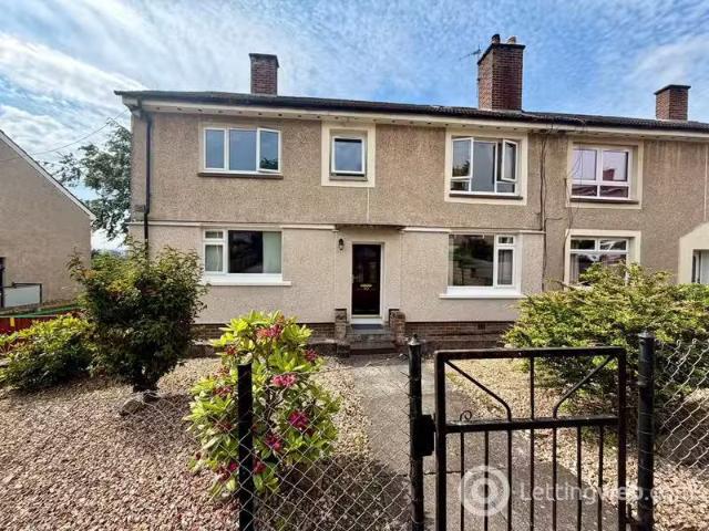 Charming 2 BR Property to rent in Brahan Terrace, Perth