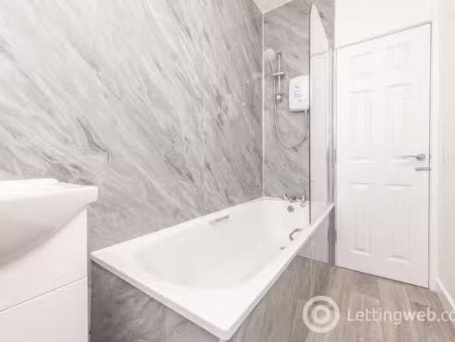 New 2 BR Property to rent in Caird Avenue, Dundee