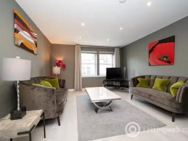 Rental! 2 BR Property to rent in Chapel Street, City Centre, A.
