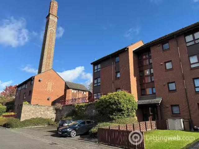 Rental! 2 BR Property to rent in Eastwell Road, Lochee West, D.
