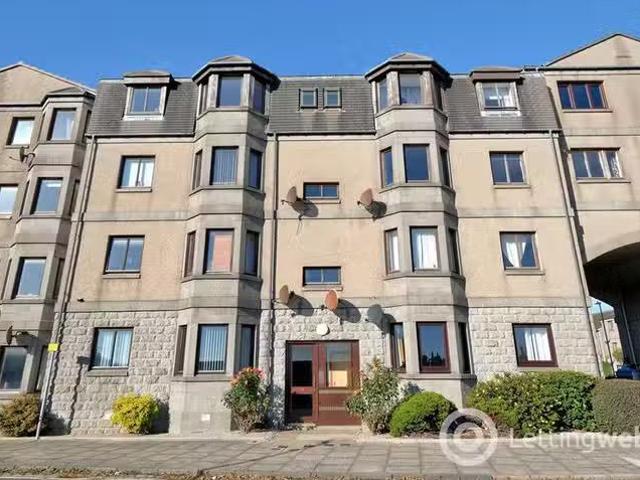 Nice 2 BR Property to rent in Erroll Street, Ground Floor, Abe.