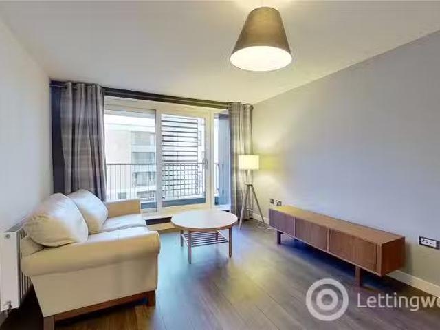 Deal! 2 BR Property to rent in Kimmerghame Place, Edinburgh, EH4