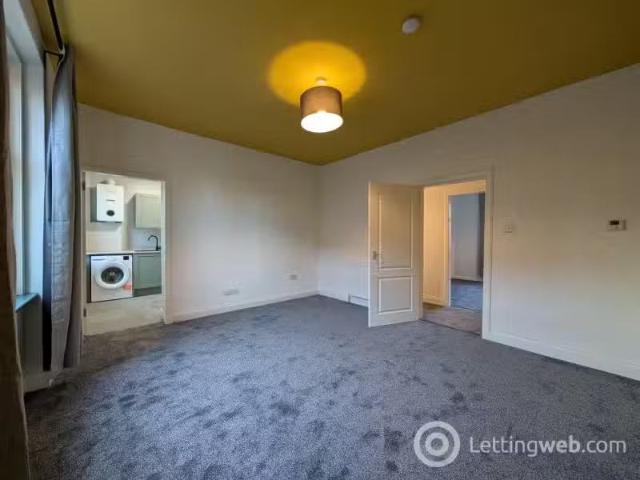 Unique 2 BR Property to rent in St. Clair Road, Edinburgh, EH6