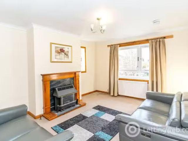 Deal! 2 BR Property to rent in Telford Drive, Edinburgh, EH4