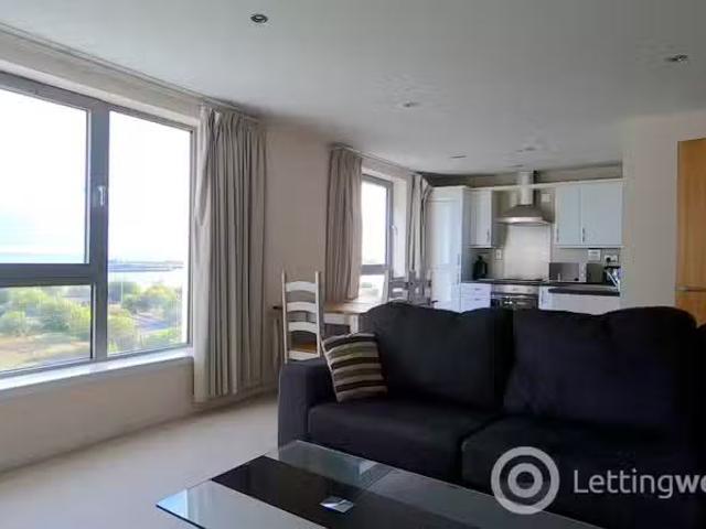 Unique 2 BR Property to rent in Western Harbour View