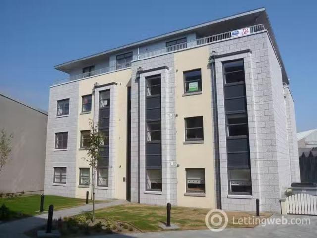 Nice 2 BR Property to rent in Willowbank Road, Aberdeen