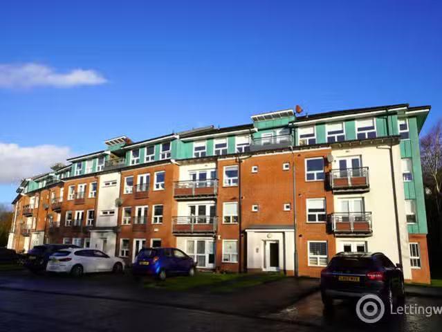 Charming 2 BR Property to rent in 0/1, 64 Strathblane Gardens.
