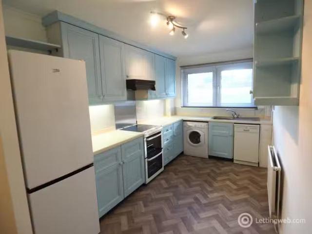 Unique 2 BR Property to rent in 2 Lamb Court