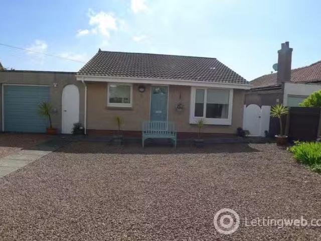 Cheap 2 BR Property to rent in 9 Balcomie Road, Crail, KY10 3TN