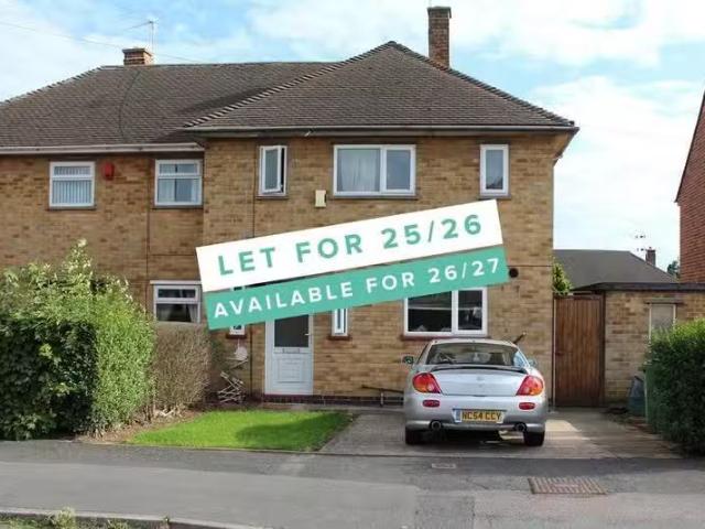 Nice 4 BA 4 bedroom house for rent in Hermitage Road, Loughbor.