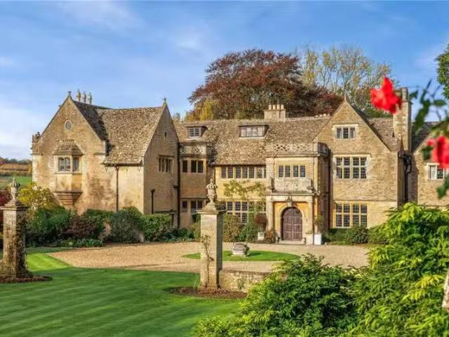 Just in! 4 BA 5 bedroom semi detached house for rent in Nether.