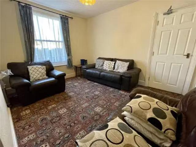 Just in! 4 bedroom detached house for rent in Canford Road, Bo.