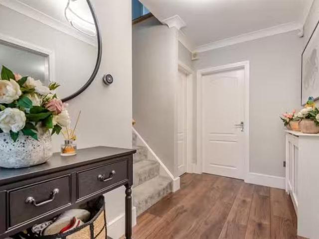 Nice 4 bedroom detached house for rent in Ryknild Close, Sutto.