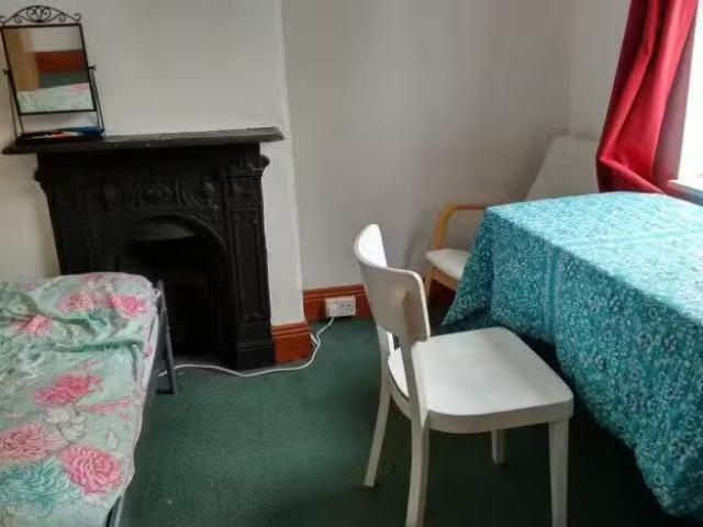 Nice 4 bedroom house share for rent in Bannerman Road, BS5