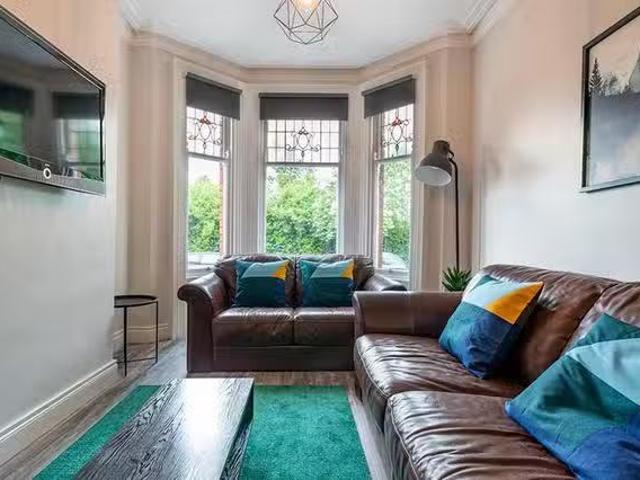 Deal! 4 BR Colenso Parade