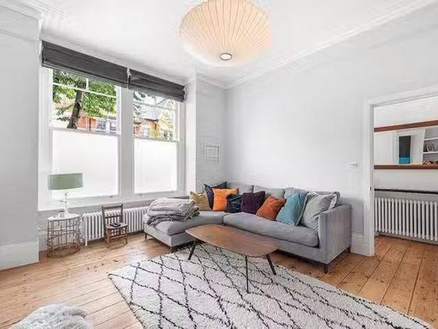 Unique 4 BR Fairbridge Road