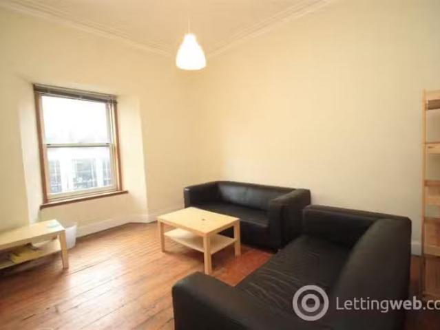 Rental! 4 BR Property to rent in Morrison Street, City Centre.