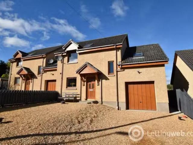Deal! 4 BR Property to rent in North Lane, Archiestown