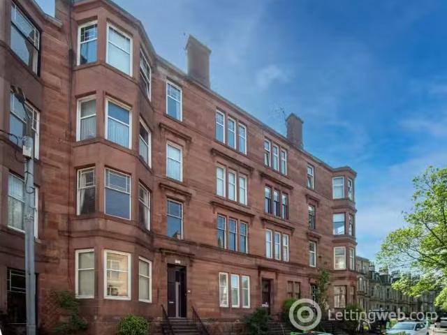 Nice 4 BR Property to rent in Cranworth Street, West End, Glas.