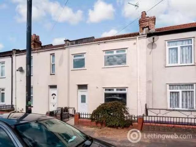 Just in! 4 BR Property to rent in Southmead Road, Southmead, B.