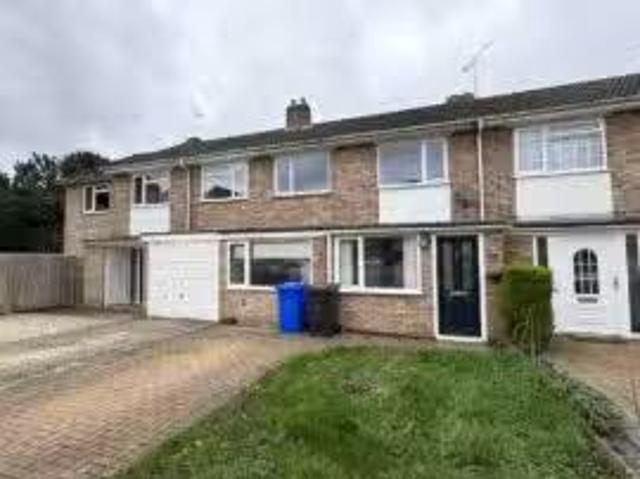 Unique 4 BR Property & Houses to Rent: Holly Way, Blackwater.